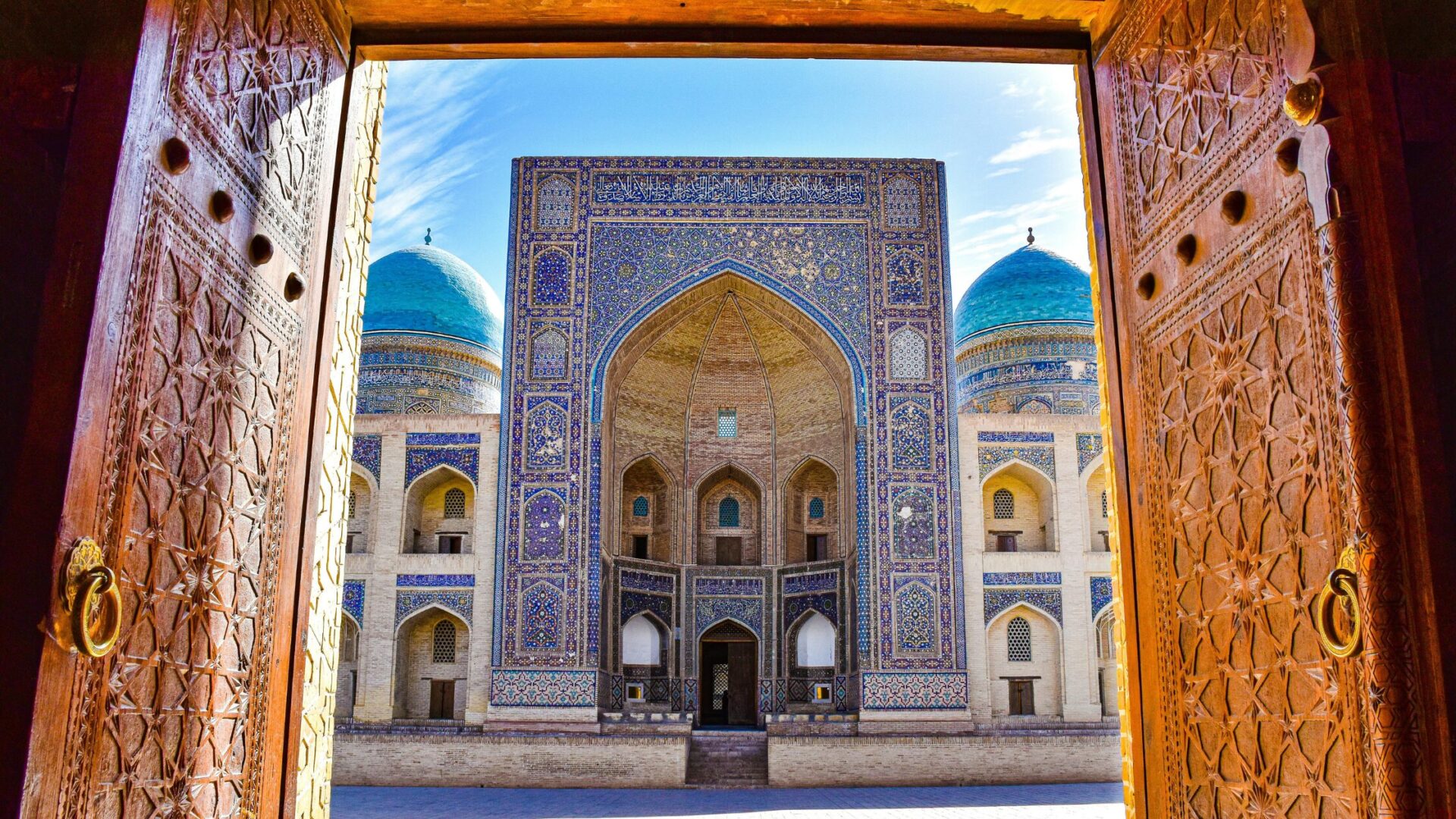 Tailor-Made Cultural Journeys | HanaleyTravel
